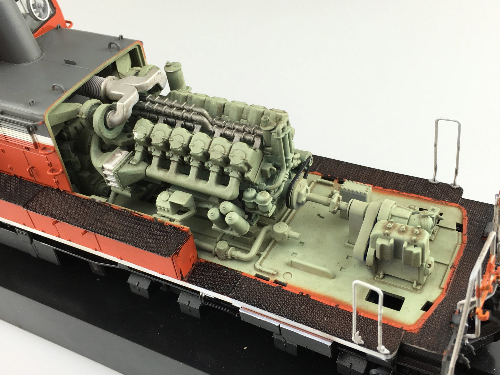 アオシマ1/45プラモデルDD51「北斗星」「標準仕様」再生産 | 鉄道旅のガイド